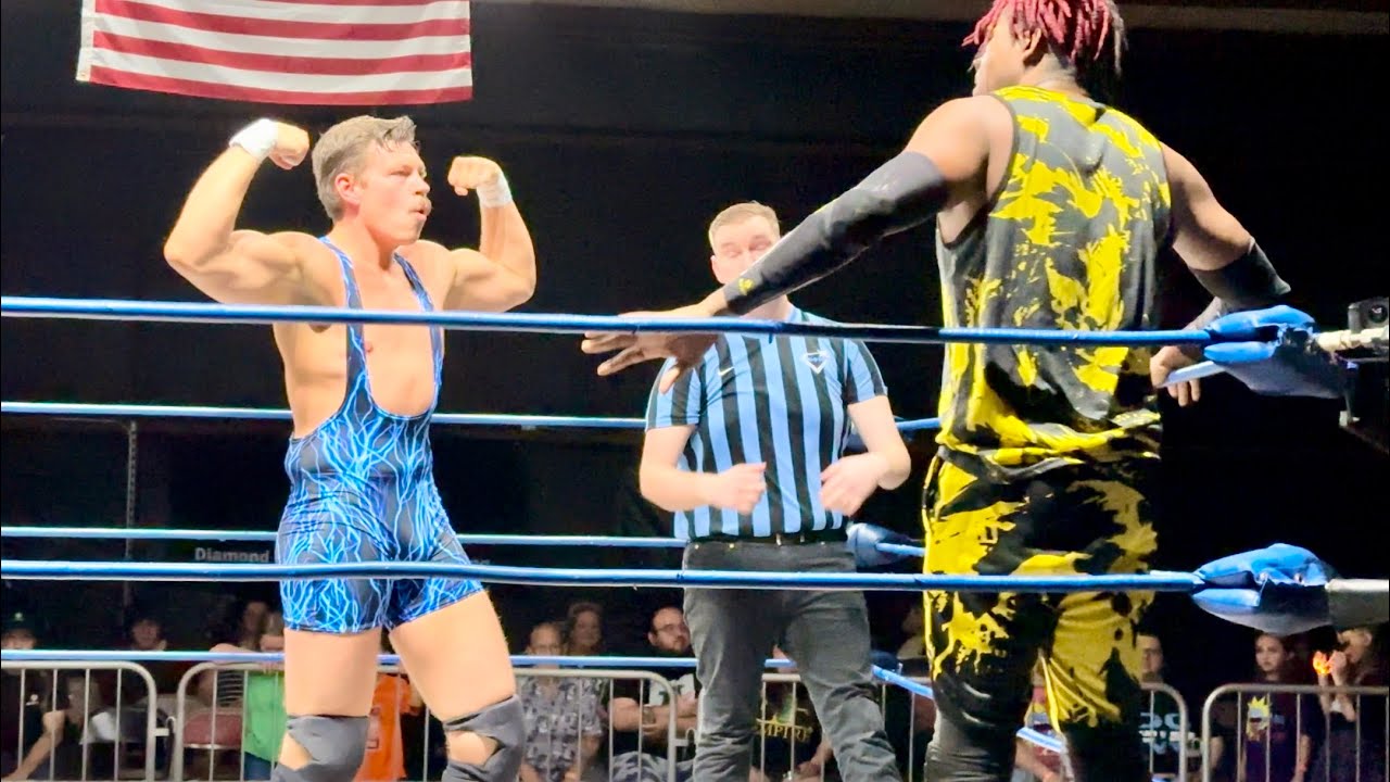 Gary Sable vs Sawyer Silver - YouTube