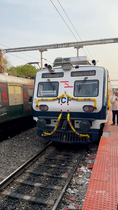 First Run of Chennai AC Local Train | Chennai Beach-Chengalpattu #shorts #localtrain #emu - YouTube