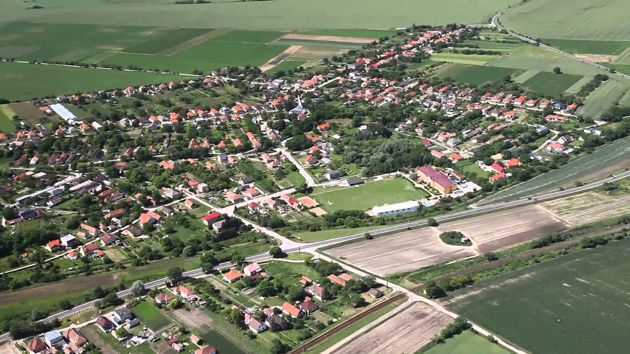 Letecké video - Obec Radava 2013 II. - YouTube