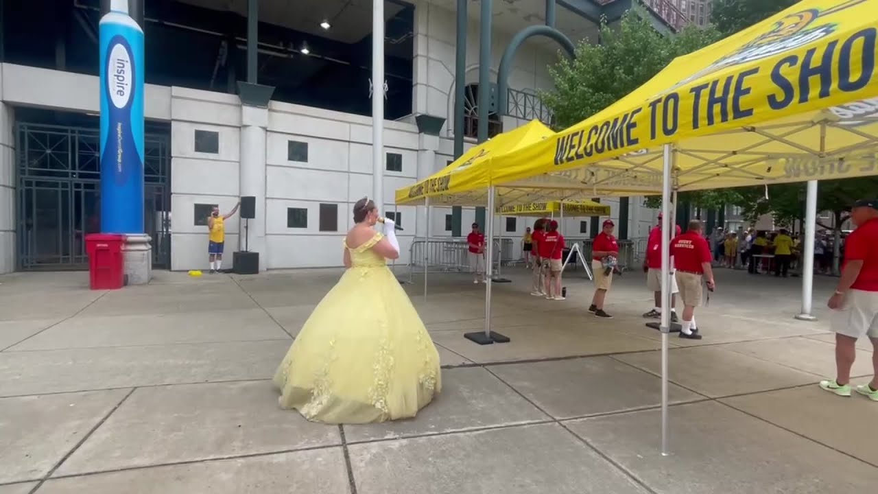 The Savannah Bananas are in town -- with a welcome from Princess ...