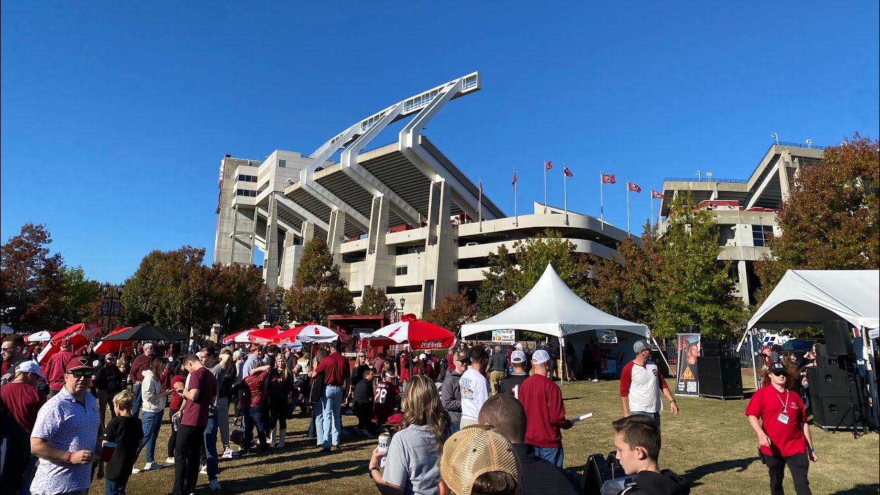 Pre-game walk around Carolina Park before the USC Gamecock vs Missouri ...