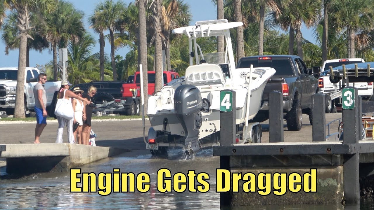Engine Gets Dragged!! | Miami Boat Ramps | 79th St - YouTube
