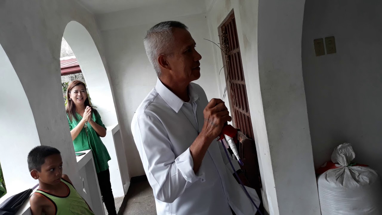 Billy best singer in fam!!! - YouTube