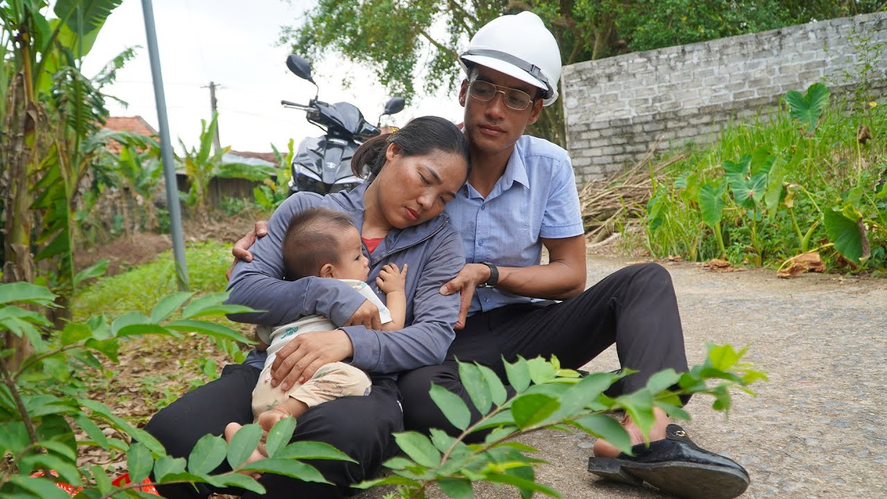 Video Full : The Story of a Single Mother and a Kind Engineer - Poor Single Mother - YouTube