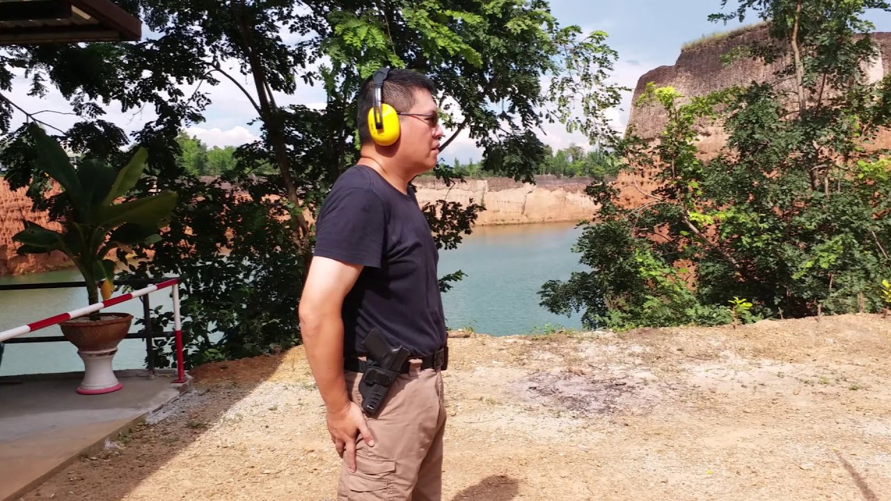 GLOCK 19 Professional Training - YouTube