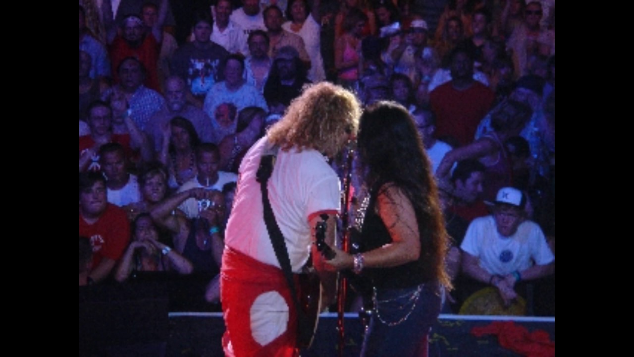 Sammy Hagar And The Waboritas - There's Only One Way To Rock - Live ...