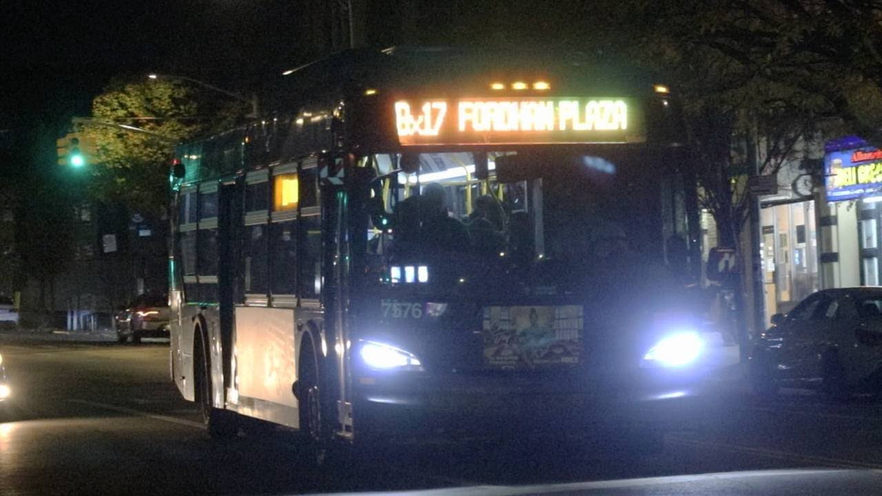 NYCT Bus: 2019 New Flyer XD40 #7576 on the Bx17 at Prospect Avenue and ...