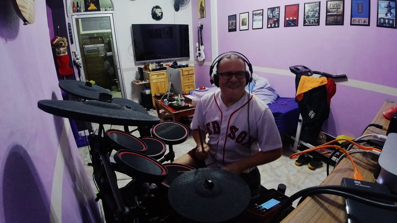 MegaAlex..Symphony Of Destruction Drum Cover by. Alex - YouTube