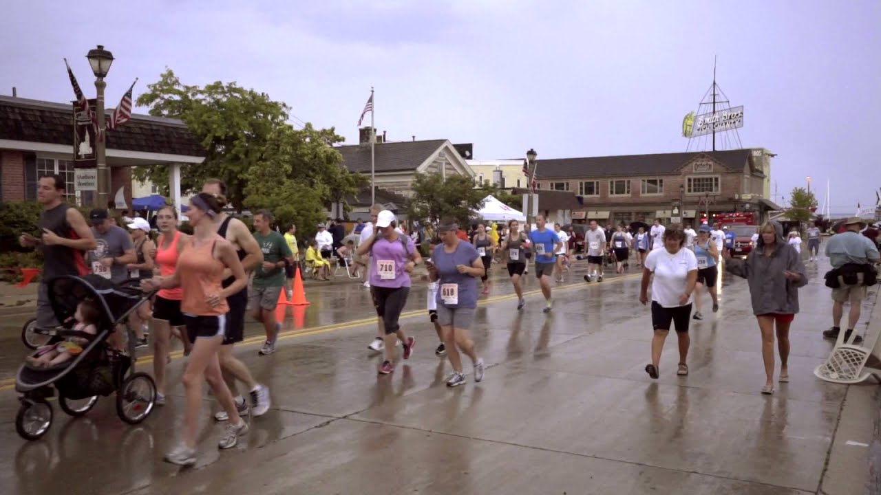 Portal Industries 2015 Fish Day Run Port Washington, WI - YouTube