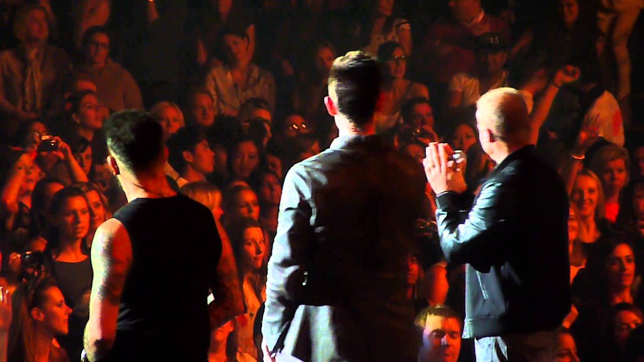 Bsb - Acoustic set @ o2 arena - YouTube