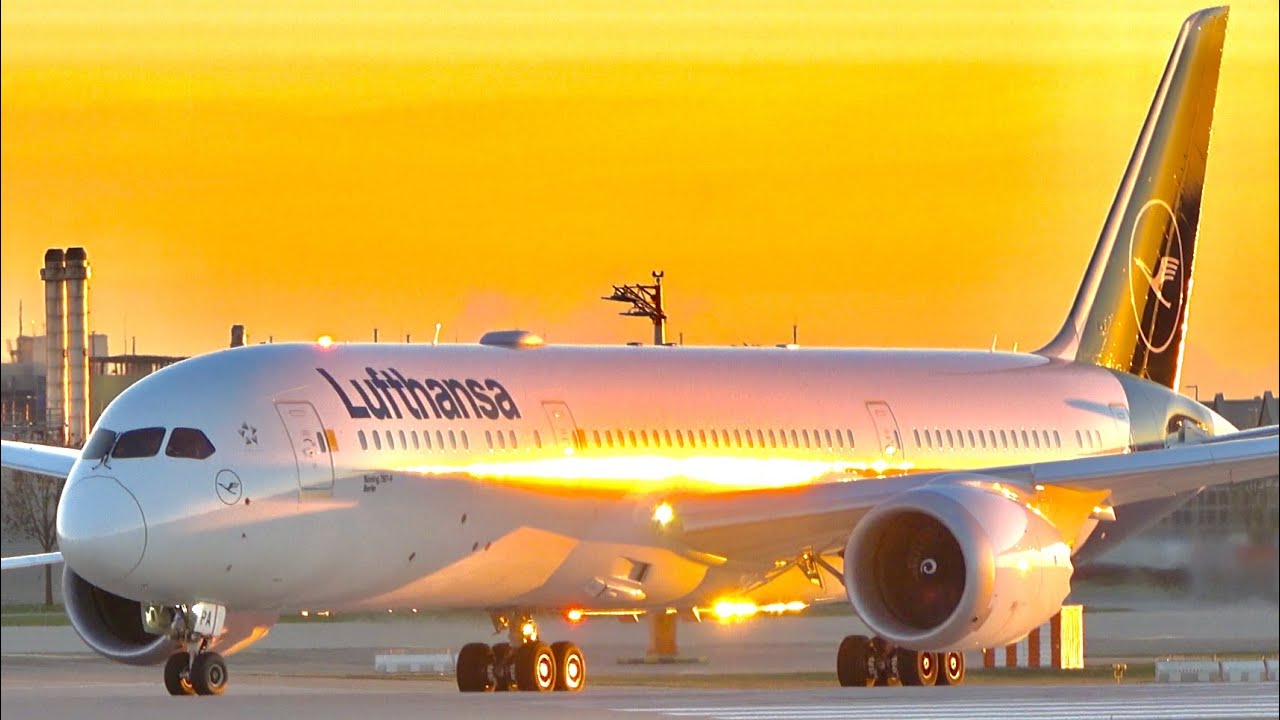 (4K) AMAZING Sunset Departures and Arrivals A340,B787,A350 at Munich ...