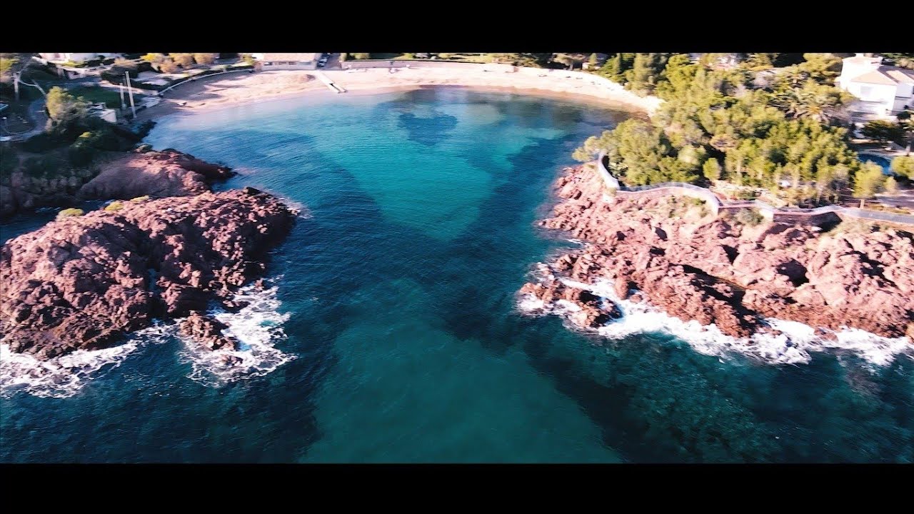 Saint-Raphaël Le cap Dramont - YouTube