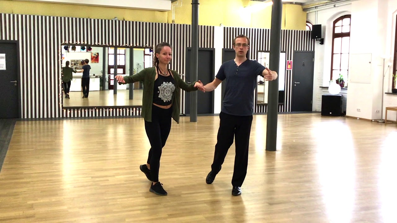 Tanzhaus Langsamer Walzer 4 Rechtskreiseldrehung - YouTube