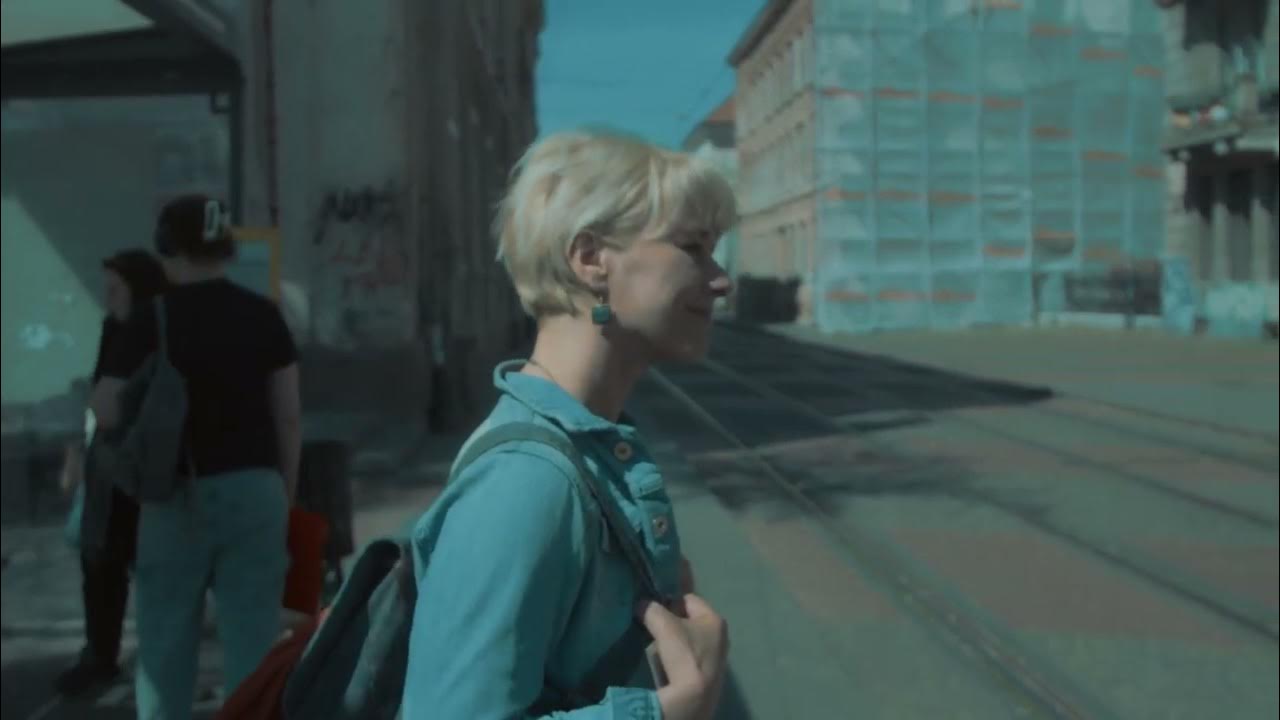 József Attila: Az Isten itt állt a hátam mögött… // Magyari Etelka // HU - YouTube