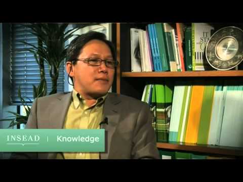 INSEAD Professor Quy Huy on leadership - YouTube