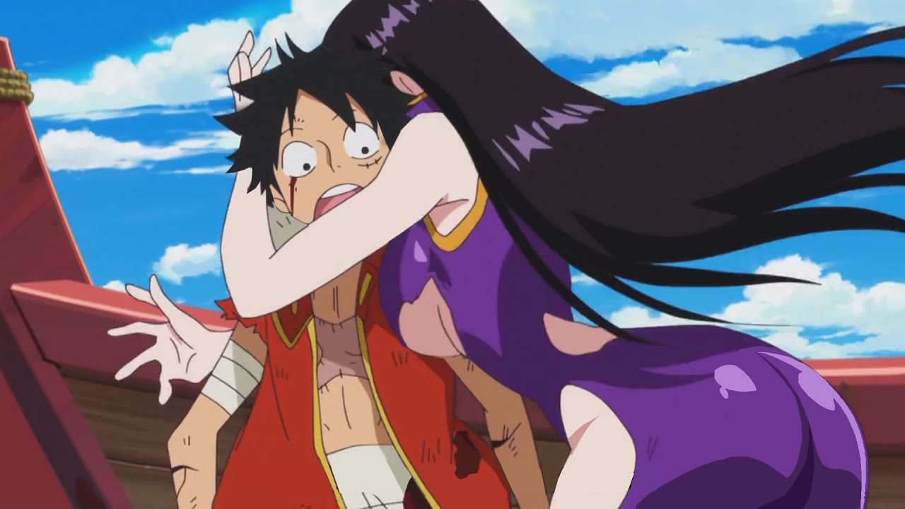 Luffy Will Never Forget That Warm Hug From Hancock One Piece Youtube