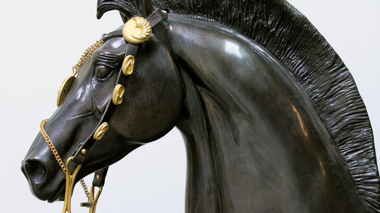 Art Minutes: “Bucephalus, After the Battle" by Cindy Wolf - YouTube