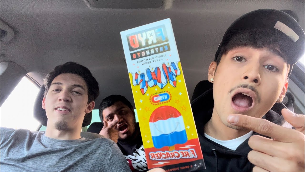NEW FRYD 4TH OF JULY 2 GRAM DISPO REVIEW - FIRECRACKER - YouTube