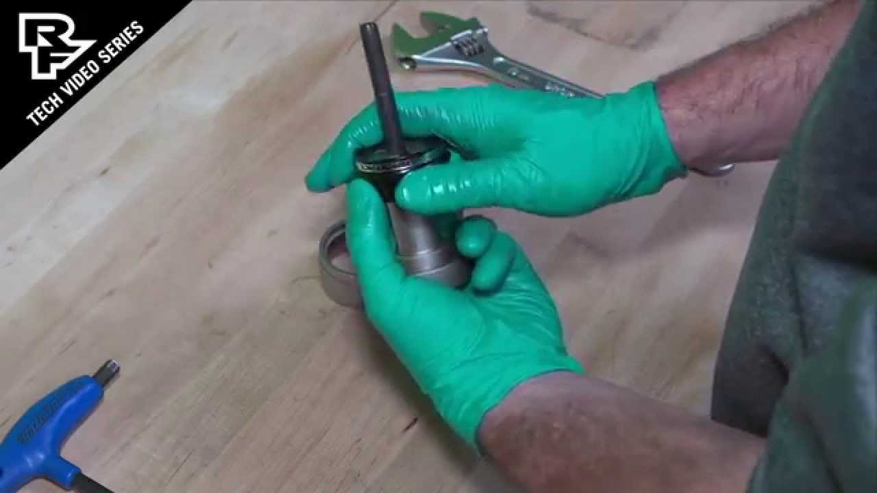 Race Face Tech: PF30 30 Bearing Removal Instructions - YouTube