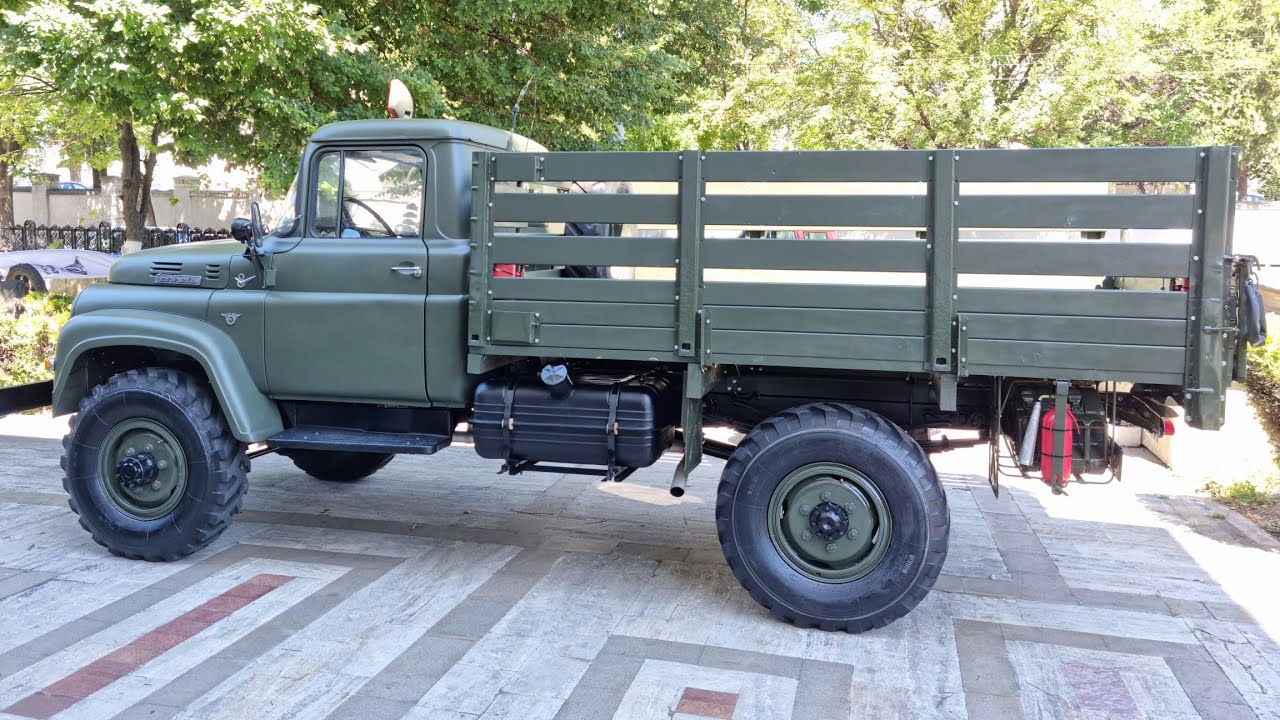 Camion SR 132 Carpati Restaurat - YouTube