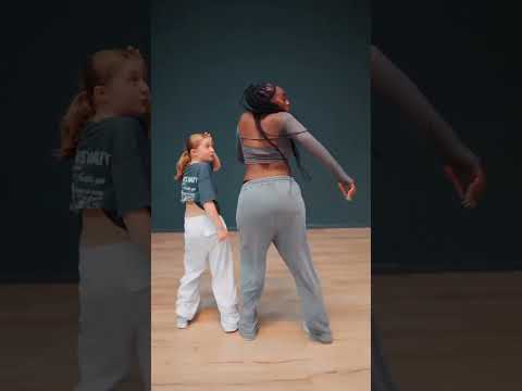 loketo dance Challenge Tik tok @jenybsg6113 et Anaëlle s'y met😍😍 #tiktok #tiktokvideo #challenge