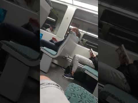 Deine mutter ist eine deutsche hüre😂