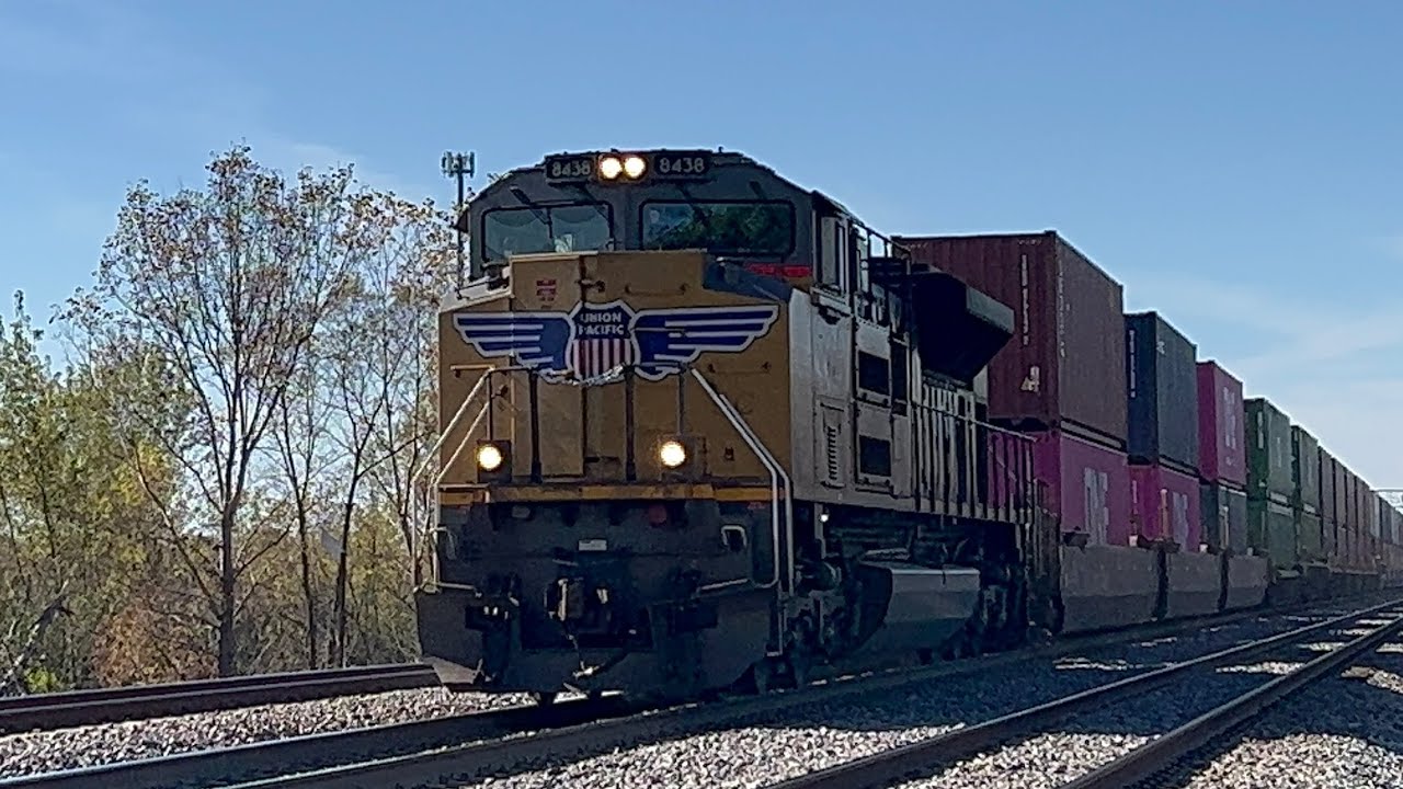 La Fox Railfanning 10/19/24 - YouTube