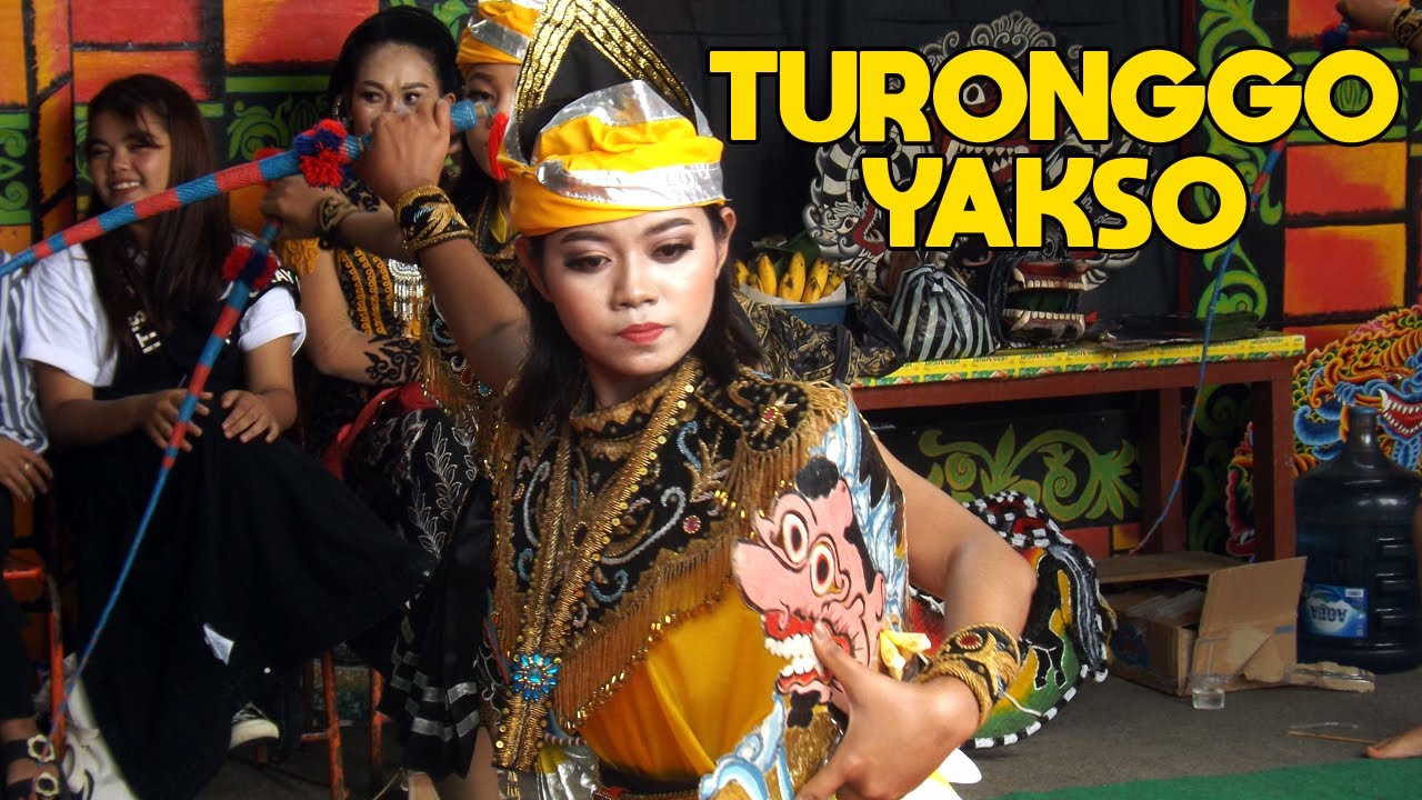 turonggo yakso trenggalek jaranan mukti agung budoyo - YouTube