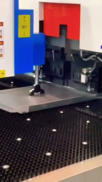 Automatic loading and unloading panel bender#panelbender #cncbendingmachine #cnc - YouTube