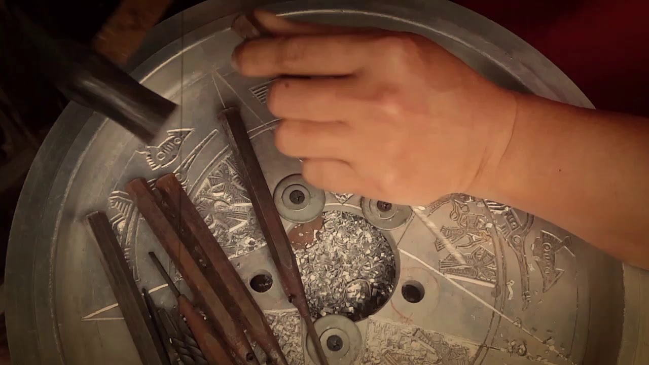 Hand engraving motorcycle - YouTube