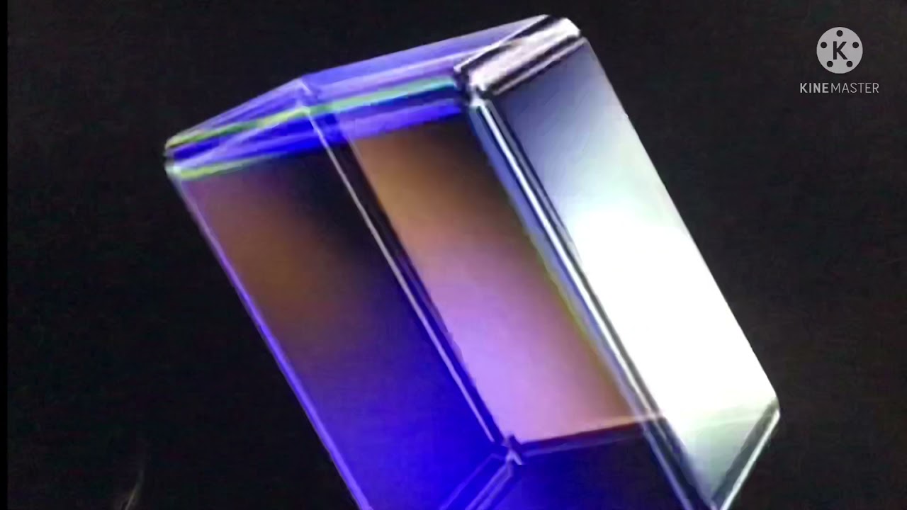 Nintendo GameCube Menu Cubes BIOS, but it spins longer then before ...