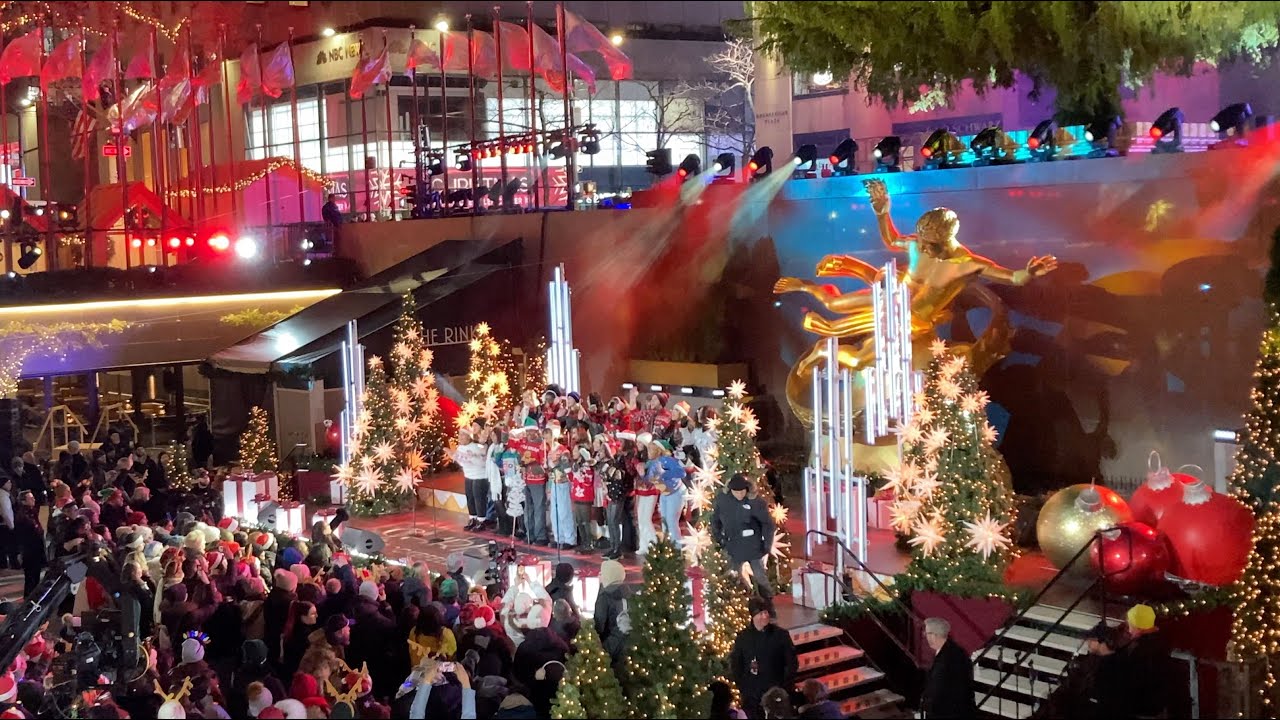 Winning High School Choir Rockefeller Center Christmas Tree Lighting ...