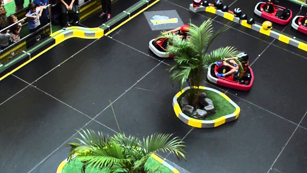 Pista Crazy Cart Two Dogs - YouTube