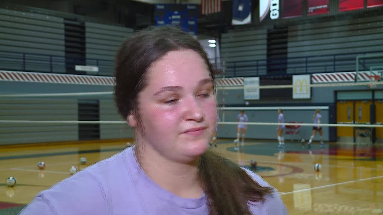 Bellmont volleyball's Hailey Cole, Delaney Lawson and Craig Krull full ...