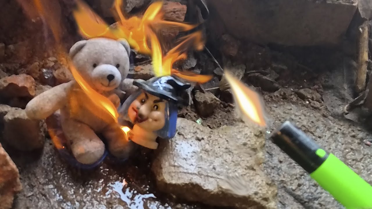 Beautiful fire Things burn under control. Gentle flame teddy bear asmr ...