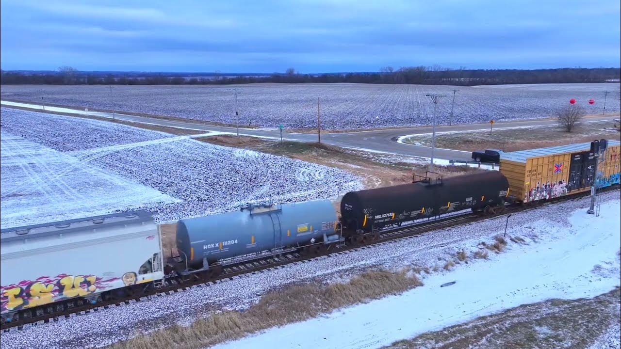 Drone video of southbound UP train on the Spine Line in White Oak, Iowa - YouTube