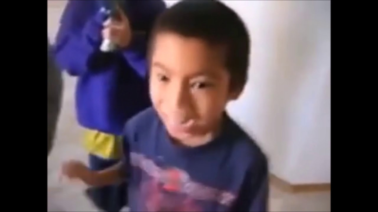 Scare Maze Prank With Shrek Saying OH HELLO THERE - YouTube