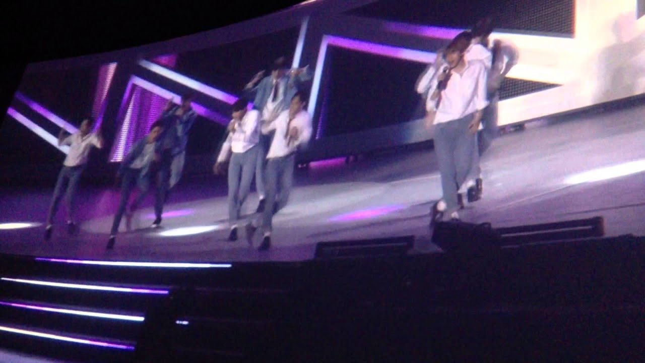 150726 SMT Love Me Right - YouTube