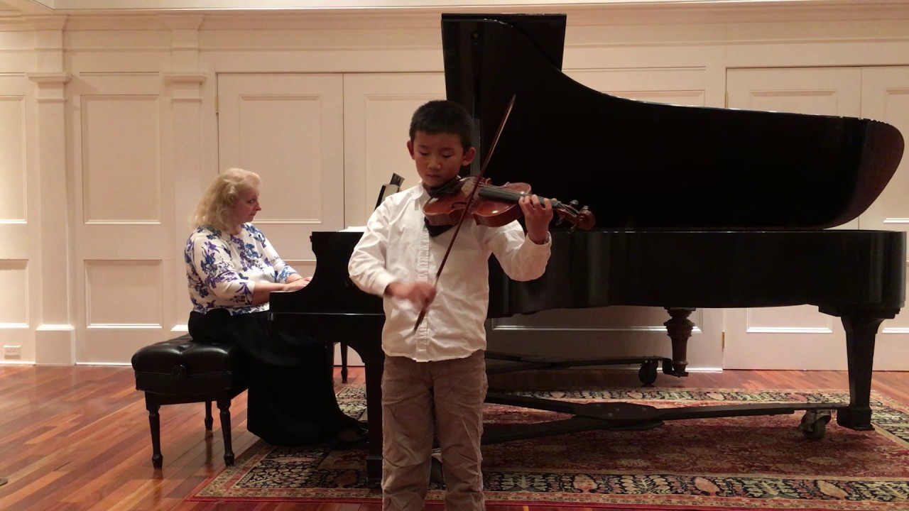 Alvin Zhang plays Vivaldi Violin Concerto in G Major, Op 3, Nr 3. RV ...