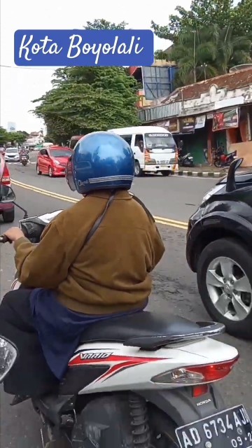 Jalan Raya ramai kendaraan #shorts - YouTube