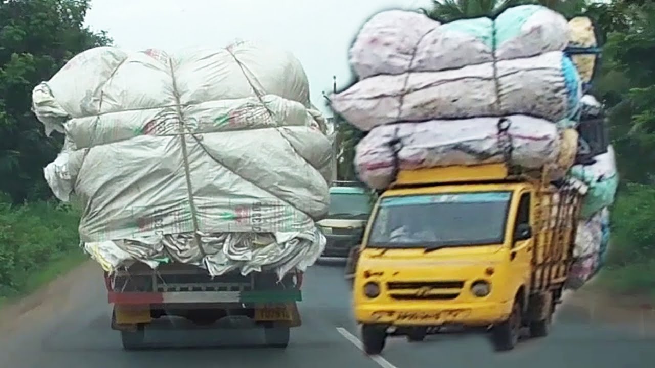 Autorickshaw Driving with Over Load on Road | Tuk Tuk Rickshaw Videos ...