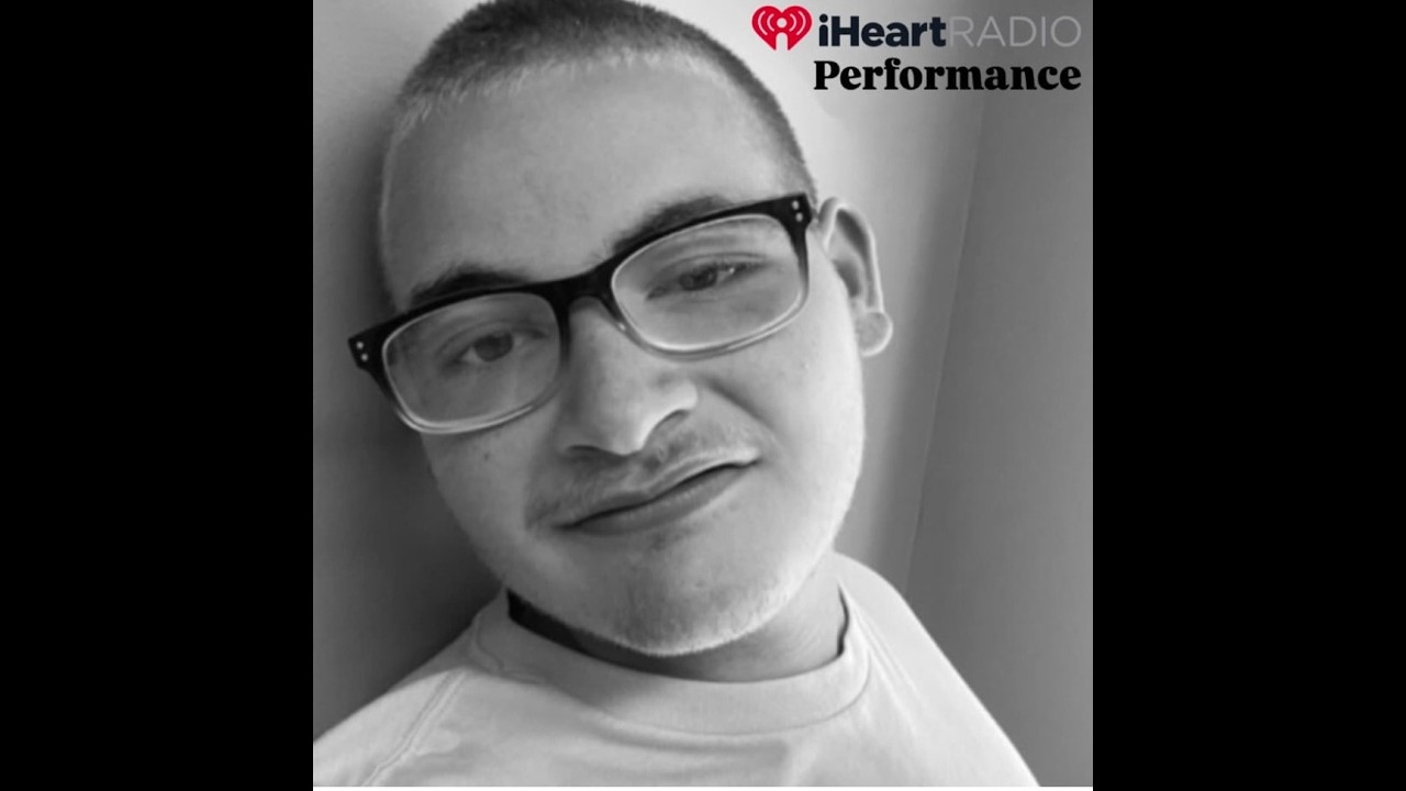 iHeart Radio Concert - YouTube