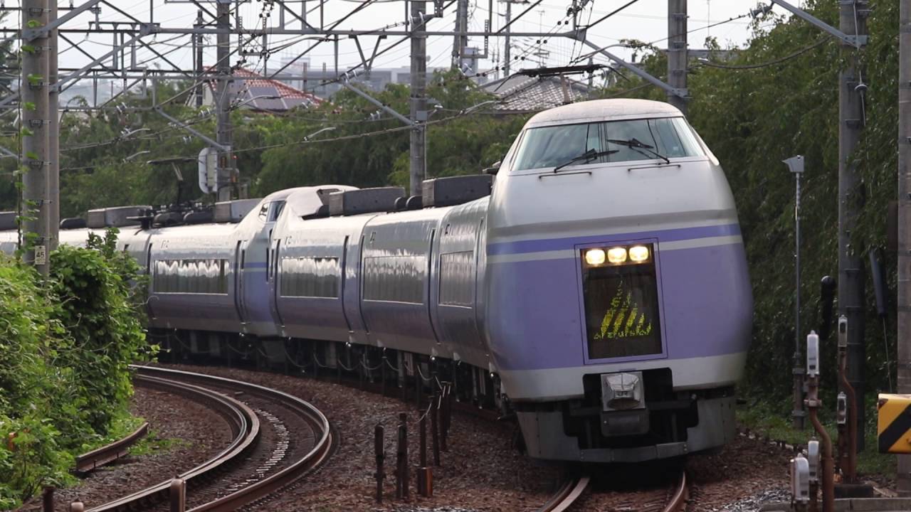 E351 スーパーあずさ - YouTube