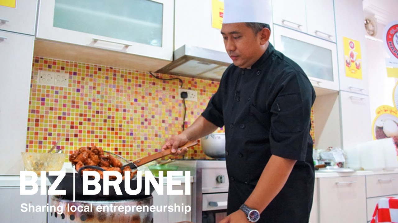 Can this award-winning Bruneian chef make a comeback? - YouTube
