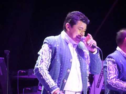 Banda Pequeños Musical Mix Romantico Incurable , Aunque Te Vaz , Y yo ...