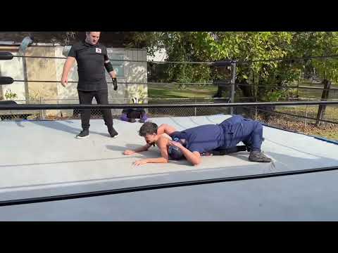 Silas Crowhurst vs. Leo Star in singles action!!!