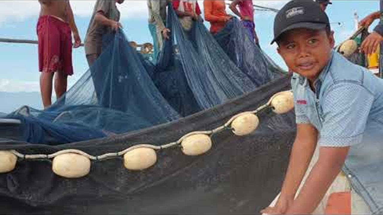 TARIK PUKAT BOAT LABI-LABI DI LAUT ACEH UHDHD 2019 - YouTube