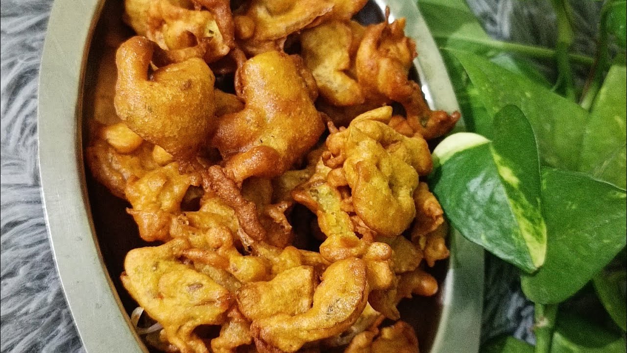 Pyaj pakode recipe | Cryspy pyaj pakode recipe |Without soda pyaj ...