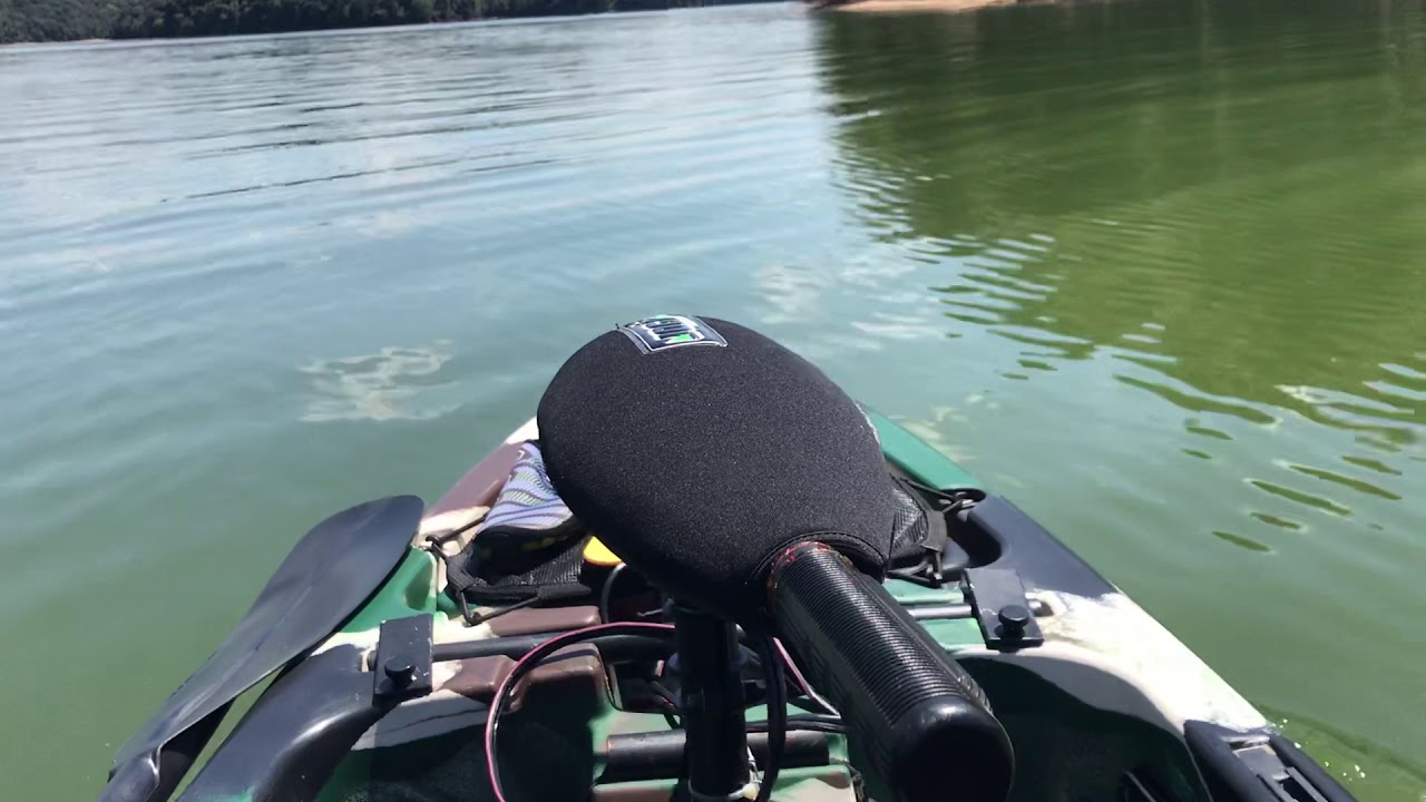 Caiaque Com Motor Elétrico - YouTube