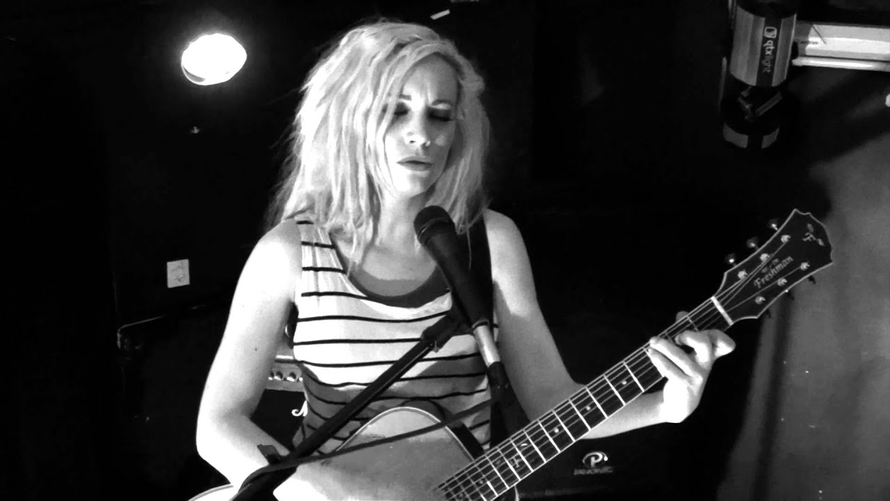 Laura Jenkins - Falling Leaves (Official Video) - YouTube